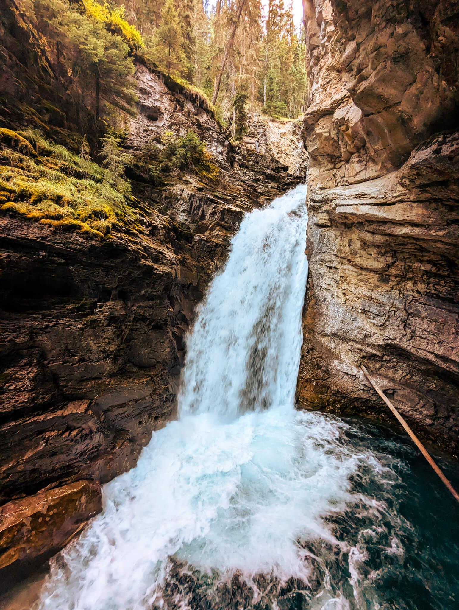 Johnston Canyon, Banff: A Can't-Miss Hike with Stunning Waterfalls ...